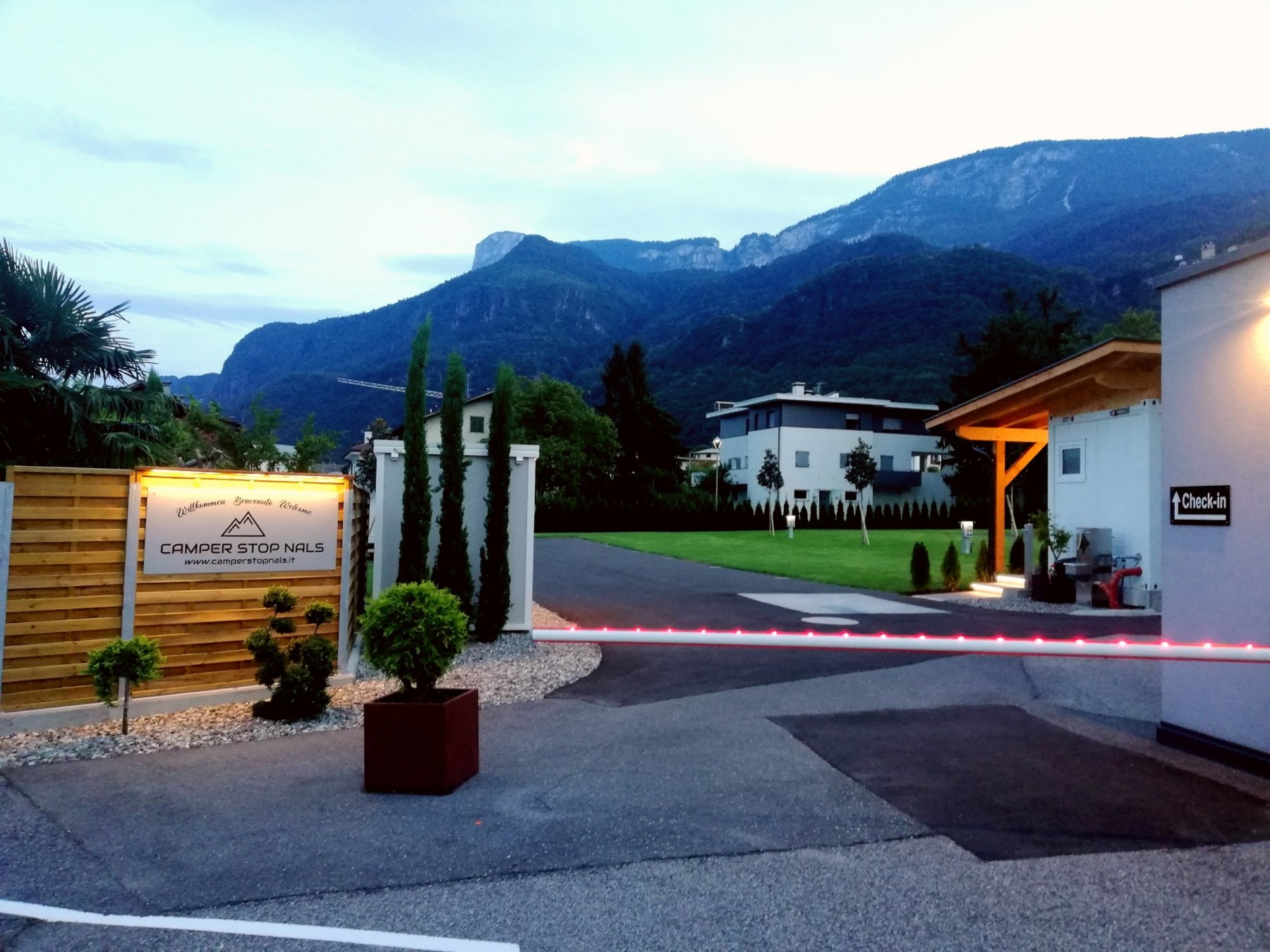 Camping-app.eu: Camper Stop Nals Nals Italy